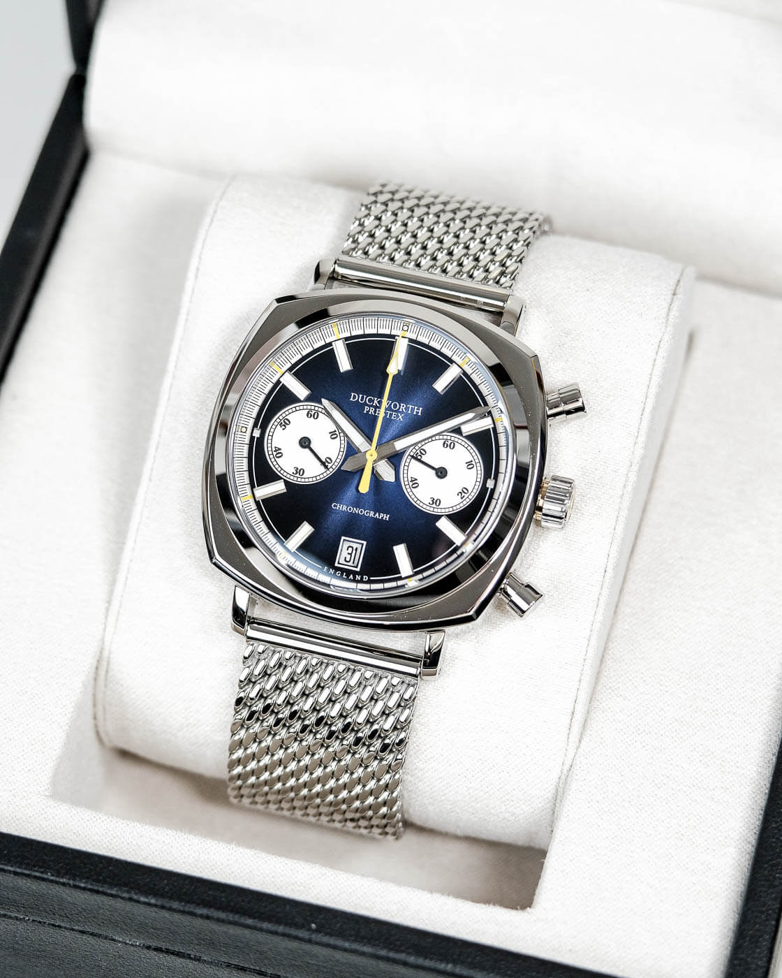 Chronograph 42 blue sunburst mesh bracelet from Wilson Watches